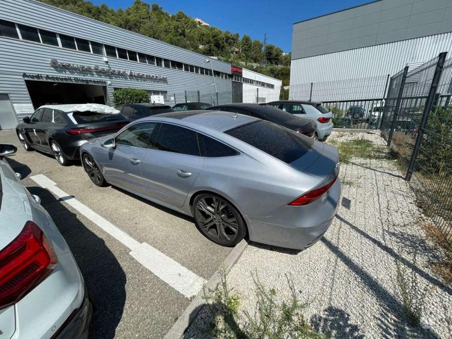 Grey Audi A7 Sportback 2018 in Vilnius, with an engine capacity of 3.00 L and mileage of 202 thousand km for 22390 €, photo 7 on AUTOMOTO.COM.LV