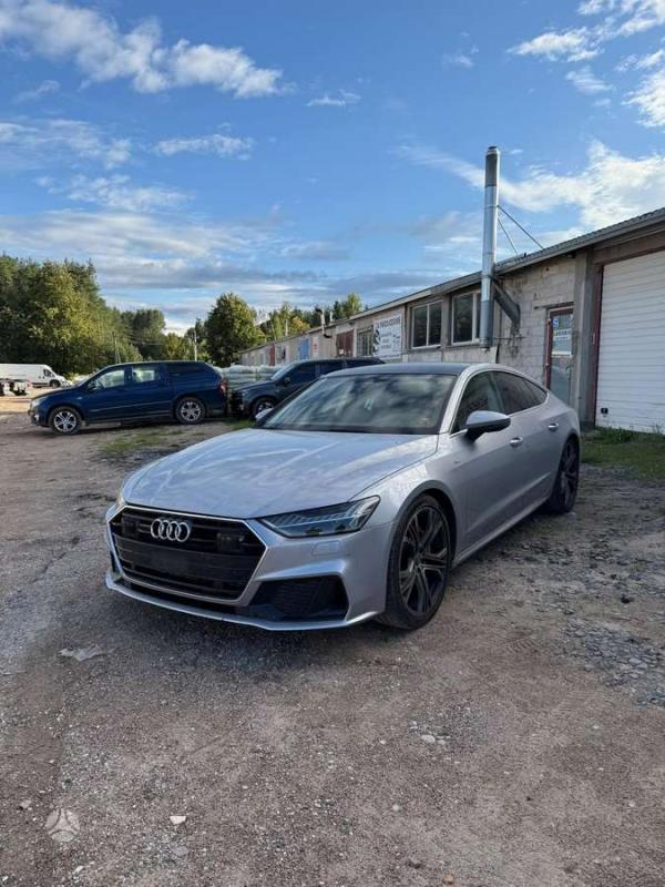 Grey Audi A7 Sportback 2018 in Vilnius, with an engine capacity of 3.00 L and mileage of 203 thousand km for 19950 €, photo 1 on AUTOMOTO.COM.LV