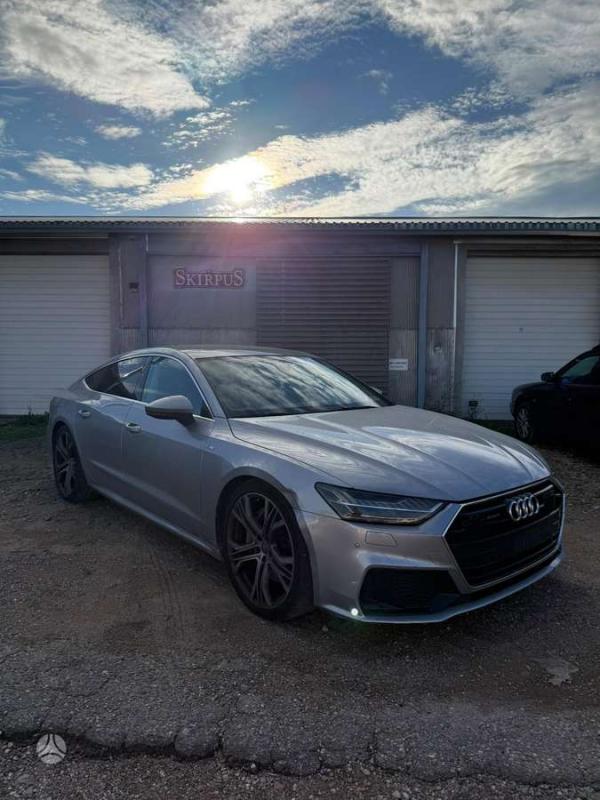 Grey Audi A7 Sportback 2018 in Vilnius, with an engine capacity of 3.00 L and mileage of 203 thousand km for 19950 €, photo 5 on AUTOMOTO.COM.LV