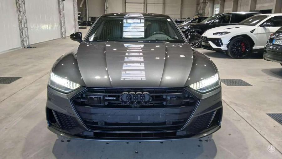 Grey Audi A7 Sportback 2022 in Vilnius, with an engine capacity of 1.98 L and mileage of 90 thousand km for 47690 €, photo 2 on AUTOMOTO.COM.LV