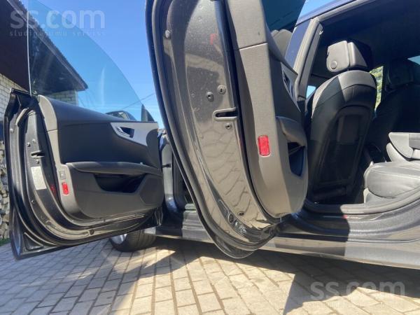 Grey Audi A7 Sportback 2014 in Talsi, with an engine capacity of 3.00 L and mileage of 0 thousand km for 13333 €, photo 8 on AUTOMOTO.COM.LV
