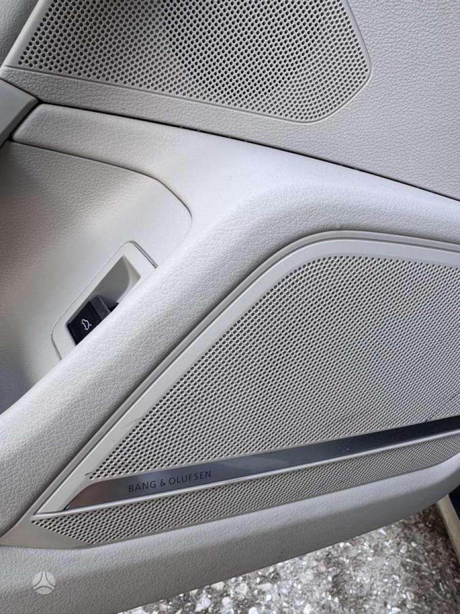 Audi A7 Sportback 2019 in Siauliai, with an engine capacity of 3.00 L and mileage of 260 thousand km for 18250 €, photo 24 on AUTOMOTO.COM.LV