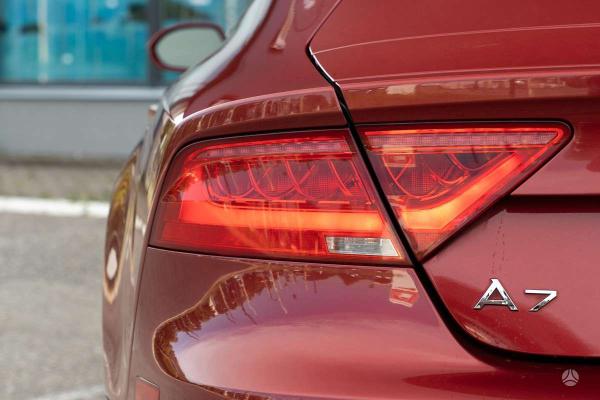 Red Audi A7 Sportback 2013 in Vilnius, with an engine capacity of 3.00 L and mileage of 244 thousand km for 13450 €, photo 5 on AUTOMOTO.COM.LV