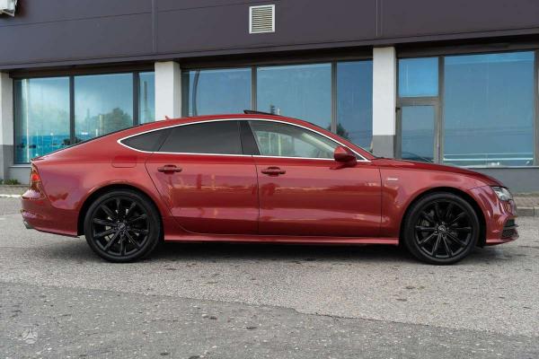 Red Audi A7 Sportback 2013 in Vilnius, with an engine capacity of 3.00 L and mileage of 244 thousand km for 13450 €, photo 8 on AUTOMOTO.COM.LV
