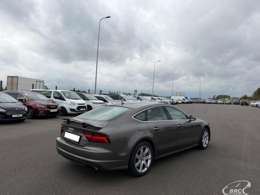 Audi A7 Sportback 2015 in Vilnius, with an engine capacity of 1.98 L and mileage of 203 thousand km for 10900 €, photo 3 on AUTOMOTO.COM.LV