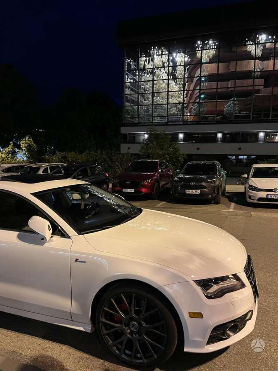 Balts Audi A7 Sportback 2012 Kauņa, ar dzinēja tilpumu 0.00 L un nobraukumu 250 tūkst. km par 12700 €, foto 1 vietnē AUTOMOTO.COM.LV