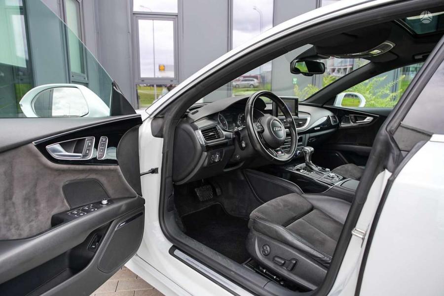 Balts Audi A7 Sportback 2014 Kauņa, ar dzinēja tilpumu 2.97 L un nobraukumu 265 tūkst. km par 16950 €, foto 24 vietnē AUTOMOTO.COM.LV