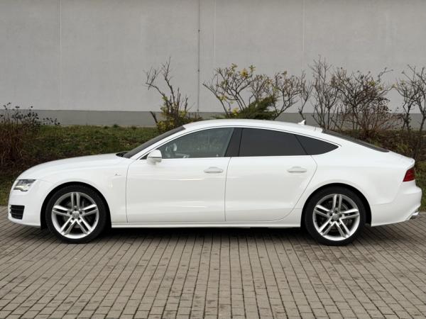 White Audi A7 Sportback 2011 in Riga, with an engine capacity of 3.00 L and mileage of 242 thousand km for 11900 €, photo 8 on AUTOMOTO.COM.LV