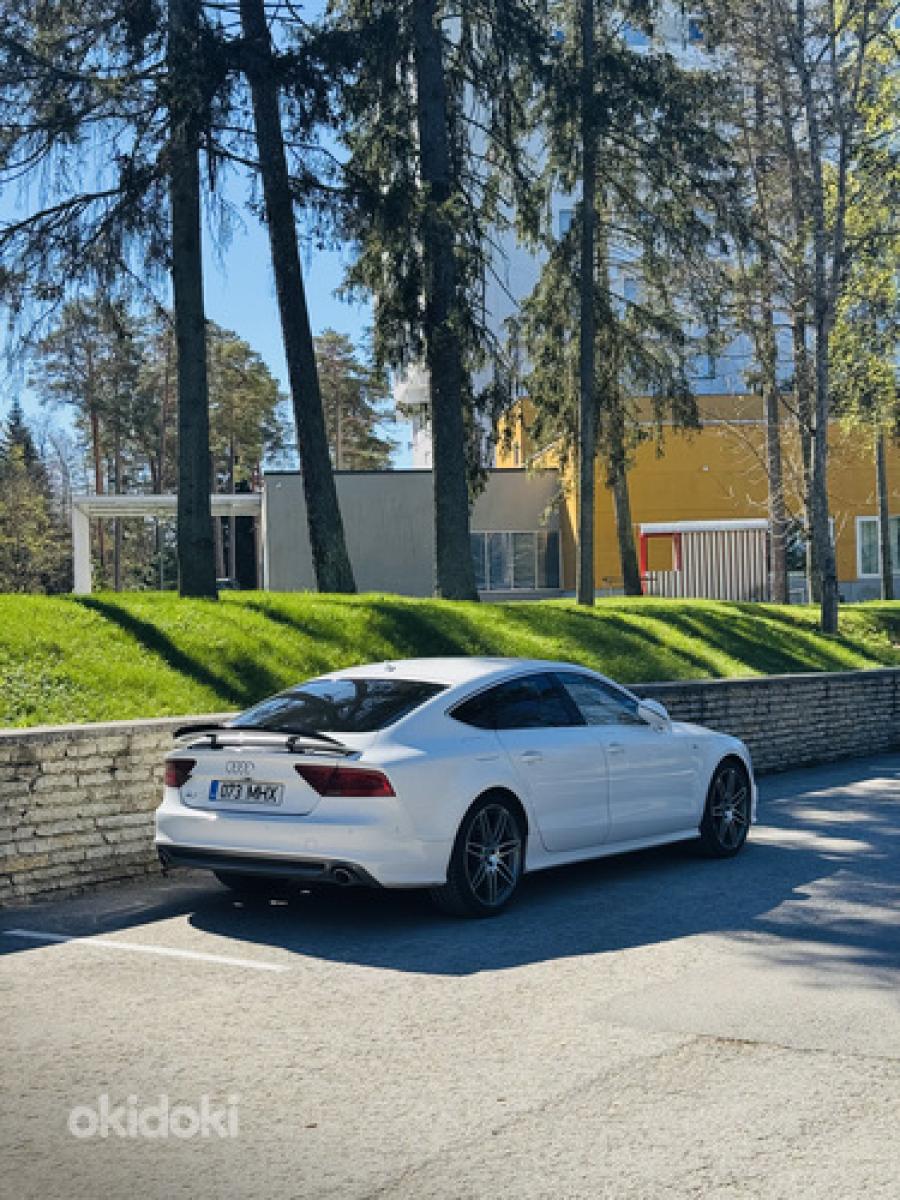 White Audi A7 Sportback 2011 in Narva, with an engine capacity of 0.00 L and mileage of 272 thousand km for 12500 €, photo 7 on AUTOMOTO.COM.LV