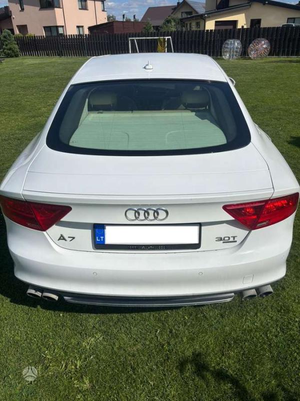 Balts Audi A7 Sportback 2013 Šauļi, ar dzinēja tilpumu 3.00 L un nobraukumu 262 tūkst. km par 12000 €, foto 5 vietnē AUTOMOTO.COM.LV
