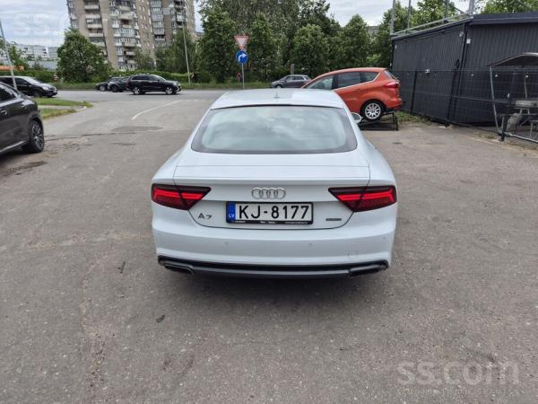 White Audi A7 Sportback 2016 in Riga, with an engine capacity of 2.00 L and mileage of 117 thousand km for 18490 €, photo 7 on AUTOMOTO.COM.LV