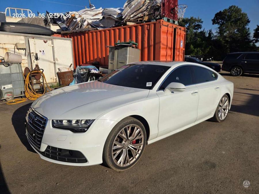 White Audi A7 Sportback 2016 in Kaunas, with an engine capacity of 0.00 L and mileage of 139 thousand km for 16300 €, photo 1 on AUTOMOTO.COM.LV