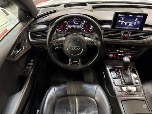 Balts Audi A7 Sportback 2017 Viļņa, ar dzinēja tilpumu 3.00 L un nobraukumu 179 tūkst. km par 14990 €, foto 24 vietnē AUTOMOTO.COM.LV
