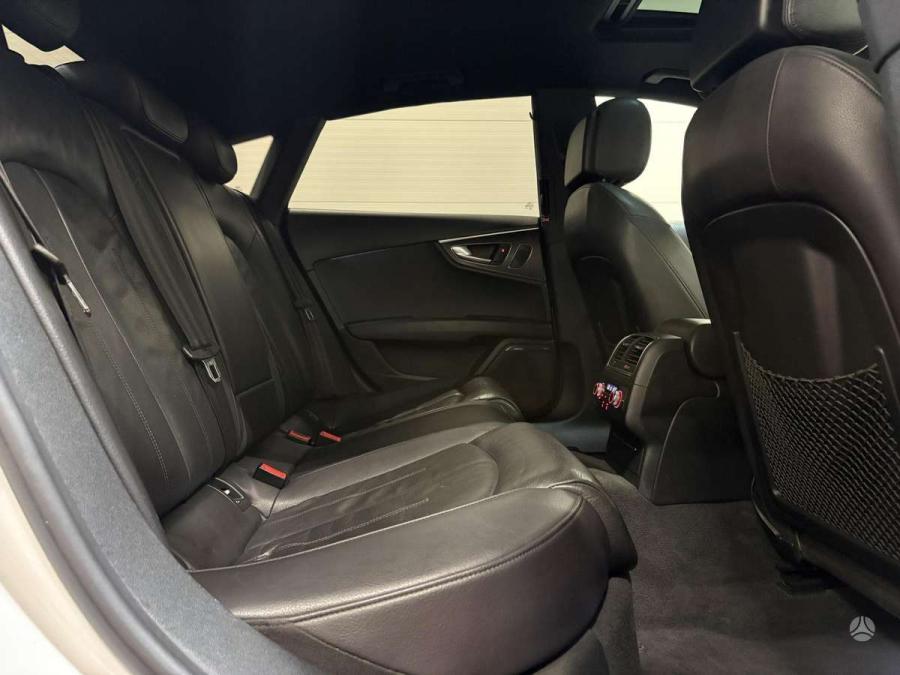 Balts Audi A7 Sportback 2017 Viļņa, ar dzinēja tilpumu 3.00 L un nobraukumu 179 tūkst. km par 14990 €, foto 38 vietnē AUTOMOTO.COM.LV