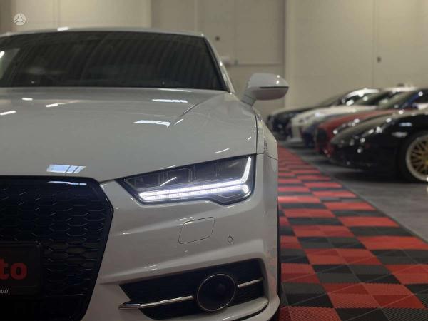 White Audi A7 Sportback 2017 in Vilnius, with an engine capacity of 3.00 L and mileage of 182 thousand km for 13900 €, photo 8 on AUTOMOTO.COM.LV