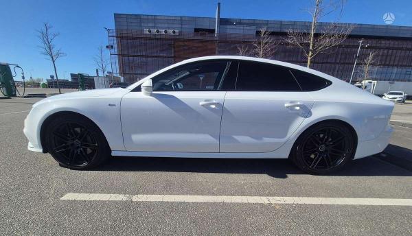 White Audi A7 Sportback 2016 in Klaipeda, with an engine capacity of 2.00 L and mileage of 129 thousand km for 17500 €, photo 3 on AUTOMOTO.COM.LV