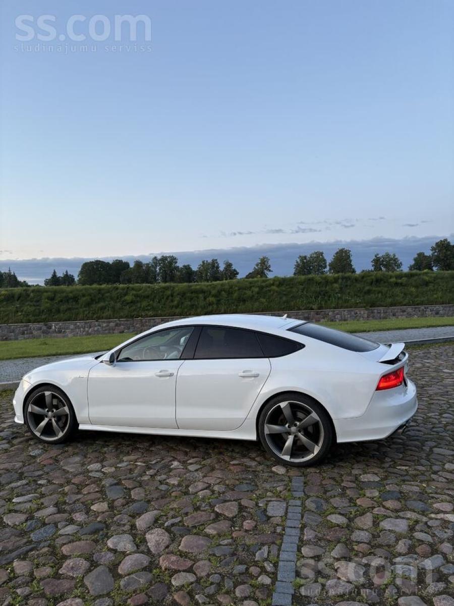 Balts Audi A7 Sportback 2013 Daugavpils, ar dzinēja tilpumu 3.00 L un nobraukumu 284 tūkst. km par 16700 €, foto 3 vietnē AUTOMOTO.COM.LV
