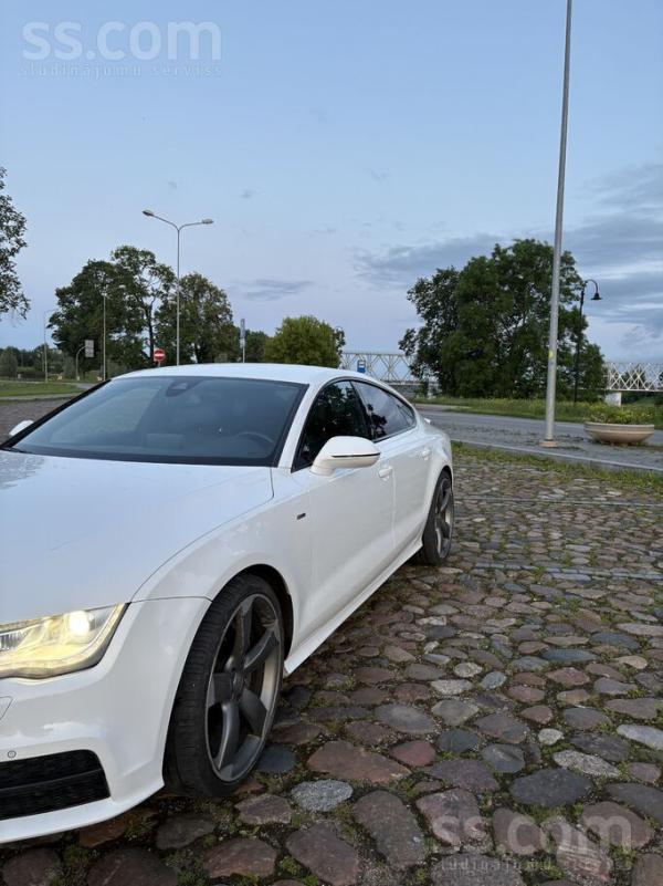 Balts Audi A7 Sportback 2013 Daugavpils, ar dzinēja tilpumu 3.00 L un nobraukumu 284 tūkst. km par 16700 €, foto 4 vietnē AUTOMOTO.COM.LV