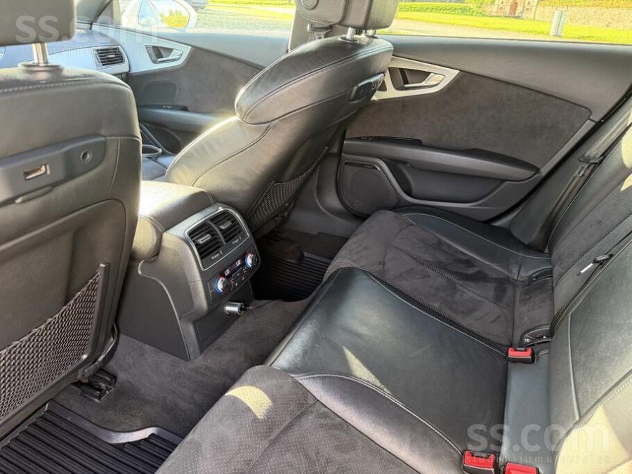 Balts Audi A7 Sportback 2013 Daugavpils, ar dzinēja tilpumu 3.00 L un nobraukumu 288 tūkst. km par 12900 €, foto 10 vietnē AUTOMOTO.COM.LV