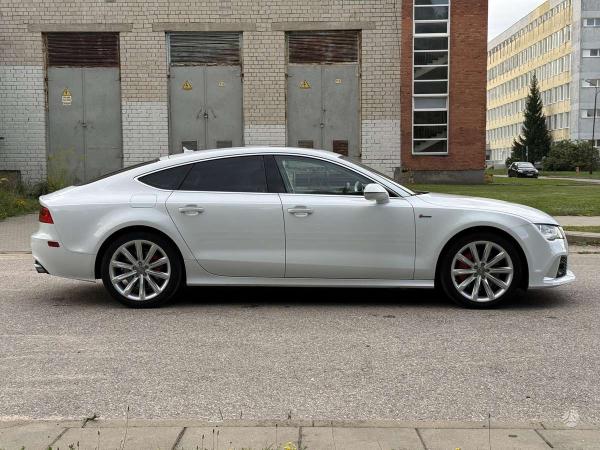 White Audi A7 Sportback 2015 in Vilnius, with an engine capacity of 3.00 L and mileage of 139 thousand km for 14500 €, photo 8 on AUTOMOTO.COM.LV