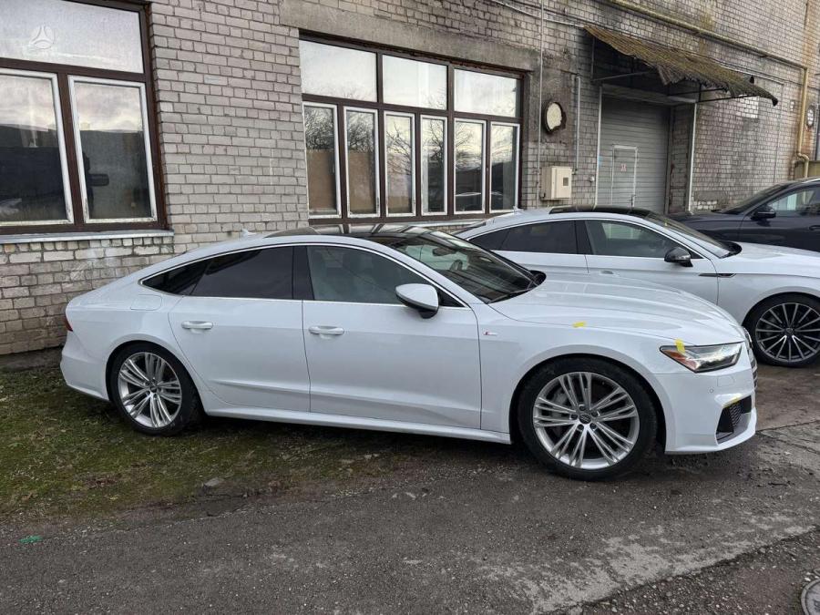 White Audi A7 Sportback 2019 in Kaunas, with an engine capacity of 3.00 L and mileage of 52 thousand km for 25200 €, photo 2 on AUTOMOTO.COM.LV