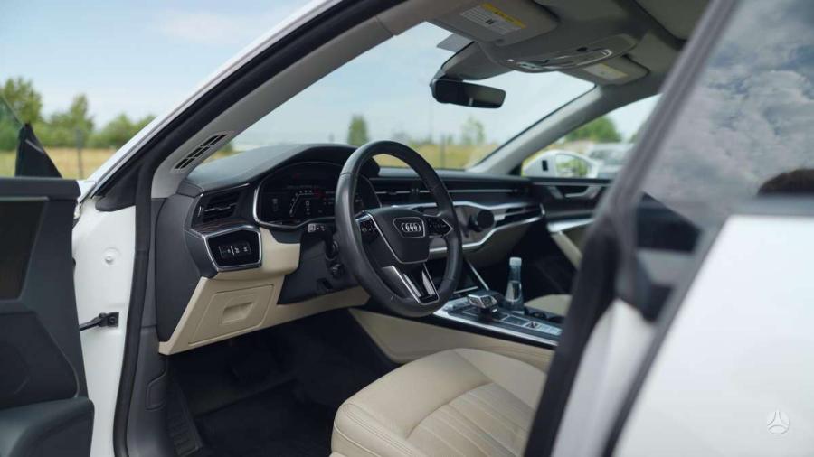 White Audi A7 Sportback 2019 in Vilnius, with an engine capacity of 3.00 L and mileage of 160 thousand km for 39990 €, photo 12 on AUTOMOTO.COM.LV