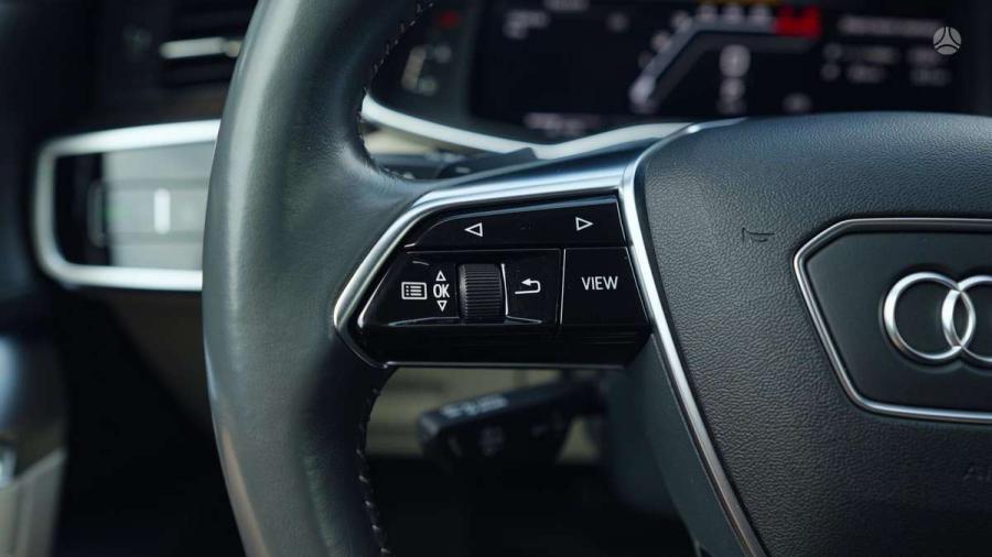 White Audi A7 Sportback 2019 in Vilnius, with an engine capacity of 3.00 L and mileage of 160 thousand km for 39990 €, photo 20 on AUTOMOTO.COM.LV