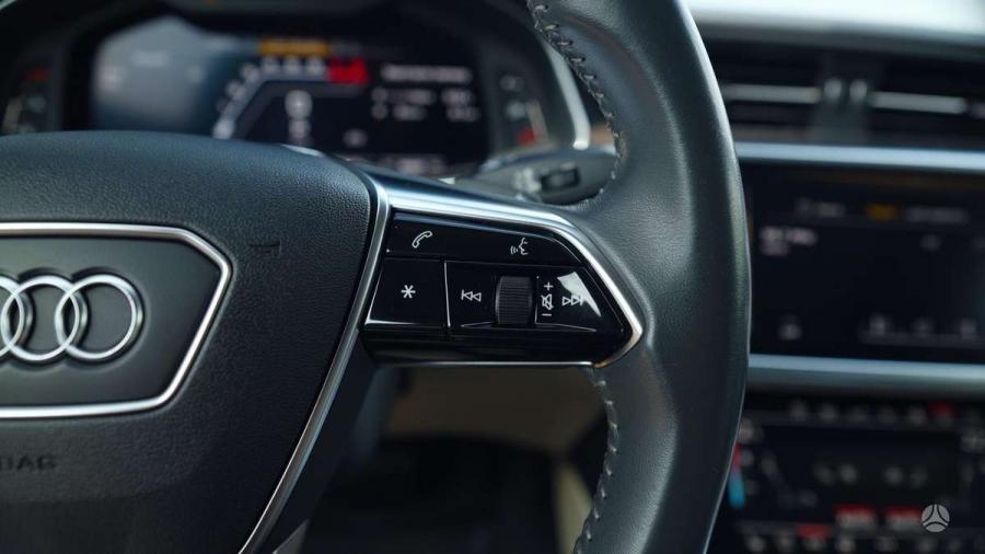 White Audi A7 Sportback 2019 in Vilnius, with an engine capacity of 3.00 L and mileage of 160 thousand km for 39990 €, photo 24 on AUTOMOTO.COM.LV