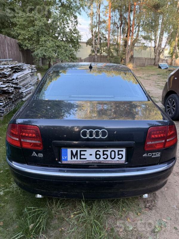 Black Audi A8 2007 in Riga, with an engine capacity of 4.00 L and mileage of 244 thousand km for 4000 €, photo 8 on AUTOMOTO.COM.LV