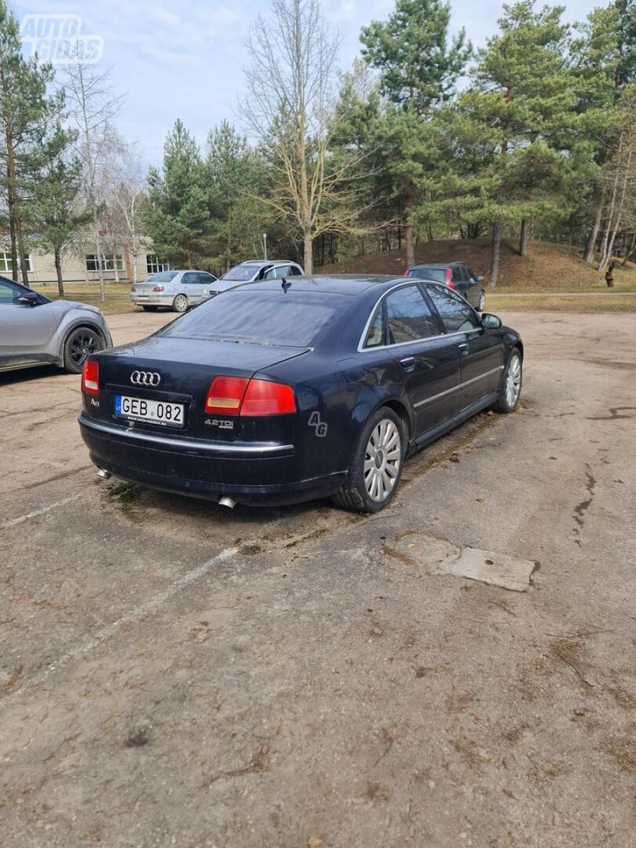 Melns Audi A8 2007 Viļņa, ar dzinēja tilpumu 4.20 L un nobraukumu 524 tūkst. km par 3000 €, foto 4 vietnē AUTOMOTO.COM.LV