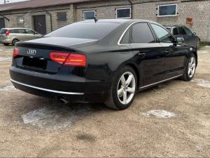 Black Audi A8 2011 in Klaipeda, with an engine capacity of 3.00 L and mileage of 290 thousand km for 5100 €, photo 3 on AUTOMOTO.COM.LV