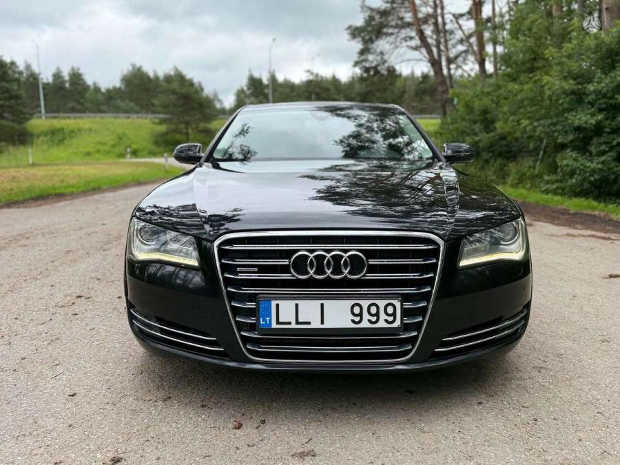 Black Audi A8 2012 in Vilnius, with an engine capacity of 3.00 L and mileage of 343 thousand km for 9250 €, photo 3 on AUTOMOTO.COM.LV