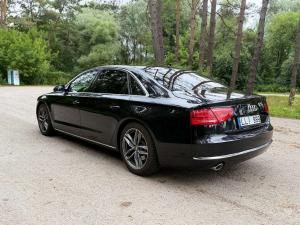 Black Audi A8 2012 in Vilnius, with an engine capacity of 3.00 L and mileage of 343 thousand km for 9250 €, photo 9 on AUTOMOTO.COM.LV