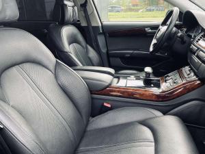 Melns Audi A8 2012 Viļņa, ar dzinēja tilpumu 4.16 L un nobraukumu 297 tūkst. km par 12100 €, foto 9 vietnē AUTOMOTO.COM.LV