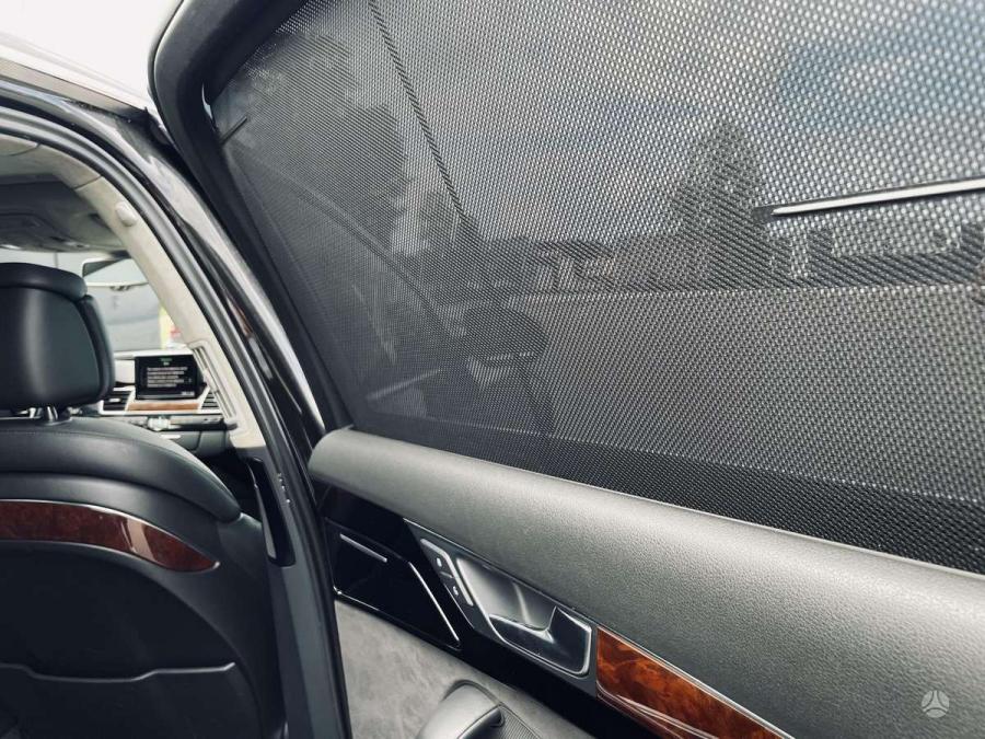 Melns Audi A8 2012 Viļņa, ar dzinēja tilpumu 4.16 L un nobraukumu 297 tūkst. km par 12100 €, foto 12 vietnē AUTOMOTO.COM.LV