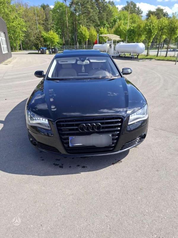 Melns Audi A8 2012 Jurbarkas, ar dzinēja tilpumu 4.20 L un nobraukumu 196 tūkst. km par 10450 €, foto 2 vietnē AUTOMOTO.COM.LV