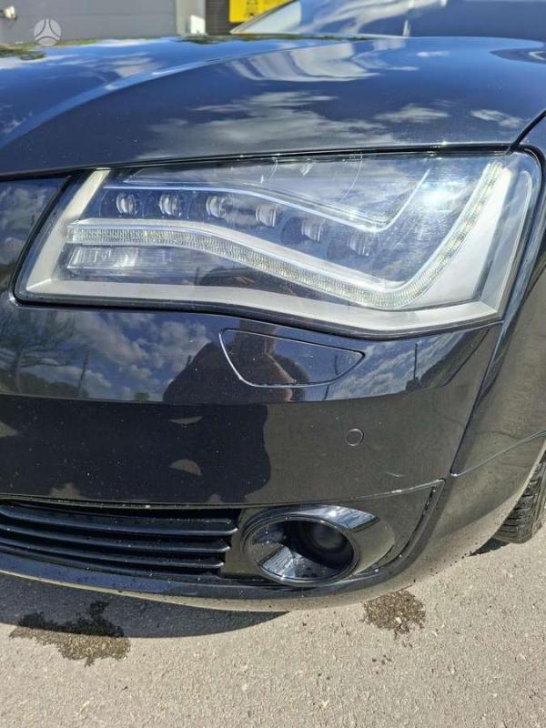 Melns Audi A8 2012 Jurbarkas, ar dzinēja tilpumu 4.20 L un nobraukumu 196 tūkst. km par 10450 €, foto 7 vietnē AUTOMOTO.COM.LV