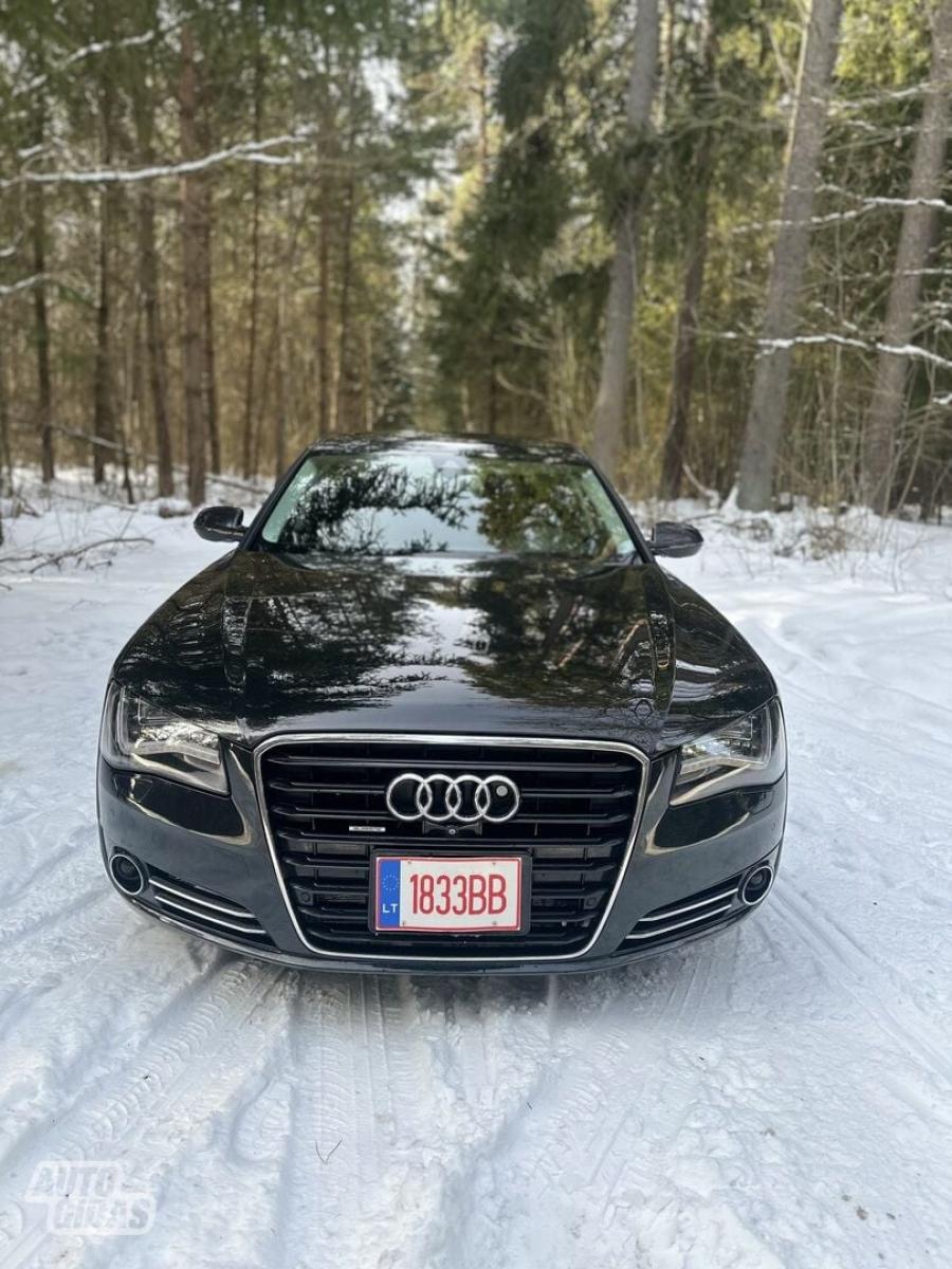 Black Audi A8 2013 in Kaunas, with an engine capacity of 4.00 L and mileage of 232 thousand km for 14600 €, photo 1 on AUTOMOTO.COM.LV