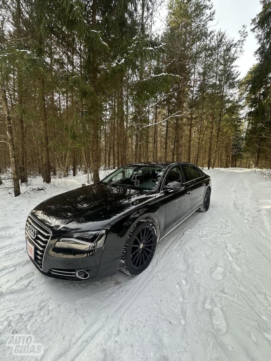 Black Audi A8 2013 in Kaunas, with an engine capacity of 4.00 L and mileage of 232 thousand km for 14600 €, photo 3 on AUTOMOTO.COM.LV