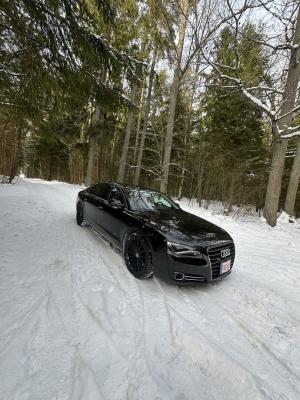 Black Audi A8 2013 in Kaunas, with an engine capacity of 4.00 L and mileage of 232 thousand km for 14600 €, photo 5 on AUTOMOTO.COM.LV