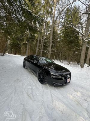 Black Audi A8 2013 in Kaunas, with an engine capacity of 4.00 L and mileage of 232 thousand km for 14600 €, photo 6 on AUTOMOTO.COM.LV