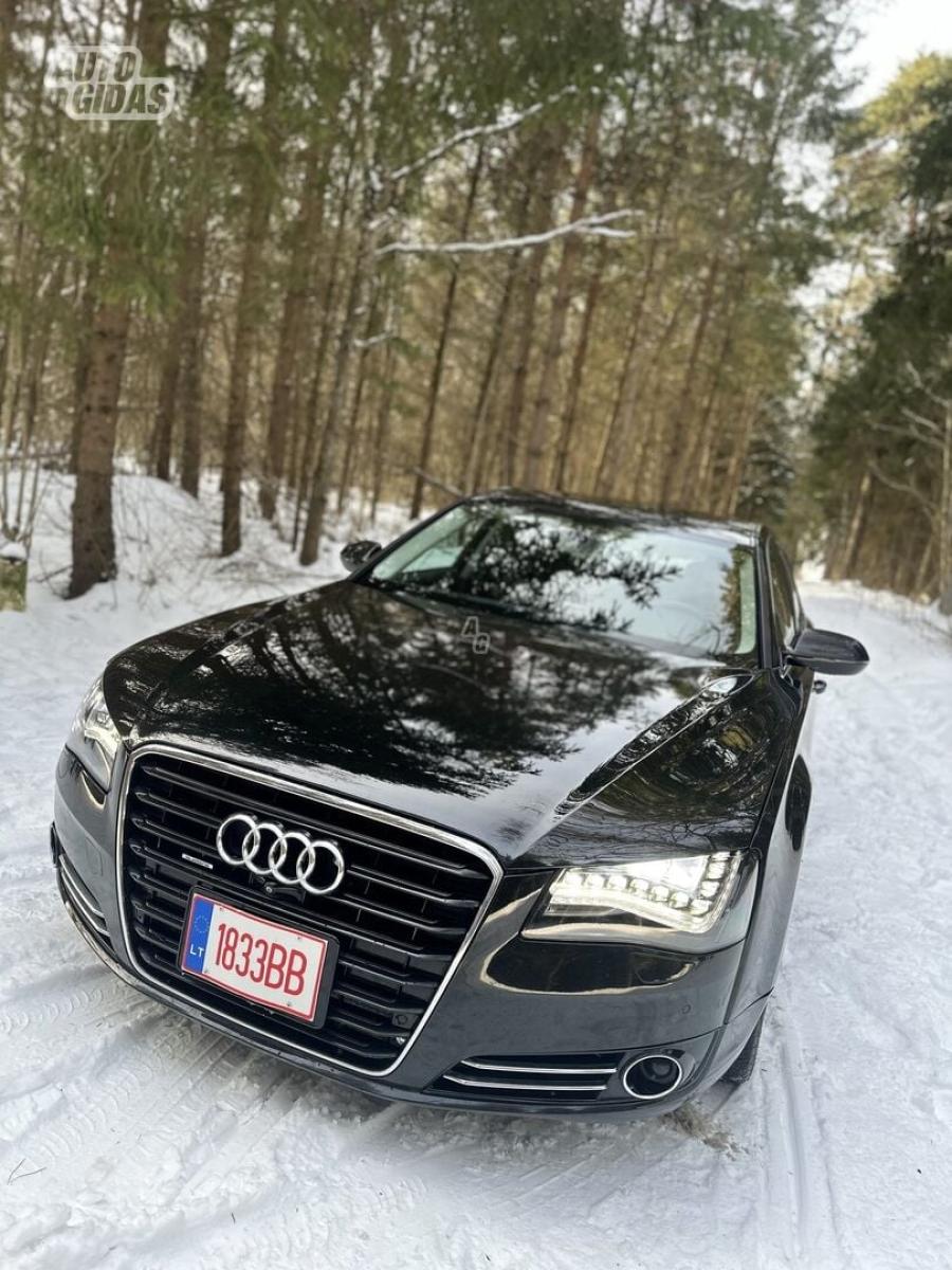 Black Audi A8 2013 in Kaunas, with an engine capacity of 4.00 L and mileage of 232 thousand km for 14600 €, photo 23 on AUTOMOTO.COM.LV