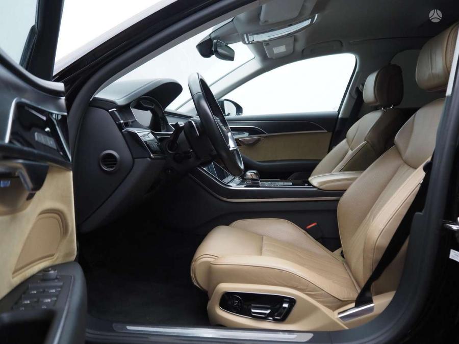 Black Audi A8 2019 in Vilnius, with an engine capacity of 2.97 L and mileage of 132 thousand km for 36500 €, photo 9 on AUTOMOTO.COM.LV