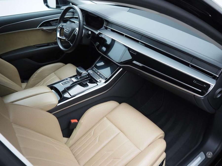 Black Audi A8 2019 in Vilnius, with an engine capacity of 2.97 L and mileage of 132 thousand km for 36500 €, photo 13 on AUTOMOTO.COM.LV