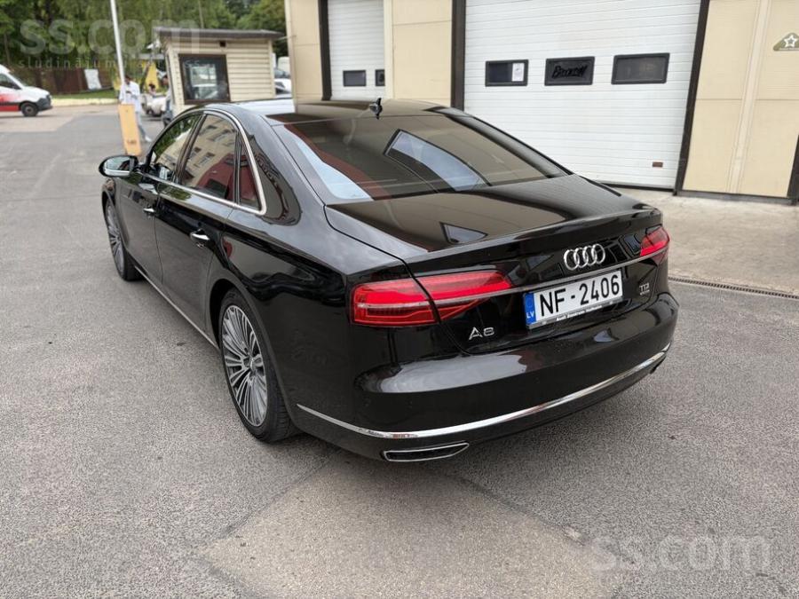 Melns Audi A8 2017 Rīga, ar dzinēja tilpumu 3.00 L un nobraukumu 285 tūkst. km par 19800 €, foto 5 vietnē AUTOMOTO.COM.LV