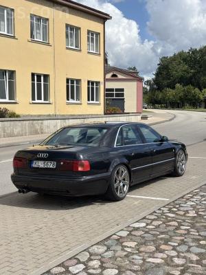 Melns Audi A8 1997 Bauska, ar dzinēja tilpumu 2.50 L un nobraukumu 367 tūkst. km par 3950 €, foto  vietnē AUTOMOTO.COM.LV