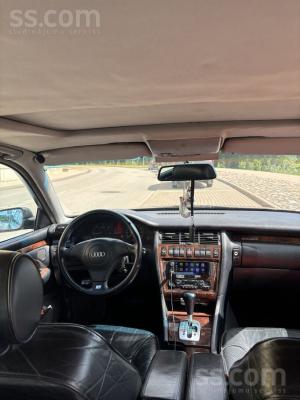 Melns Audi A8 1997 Bauska, ar dzinēja tilpumu 2.50 L un nobraukumu 367 tūkst. km par 3950 €, foto 10 vietnē AUTOMOTO.COM.LV