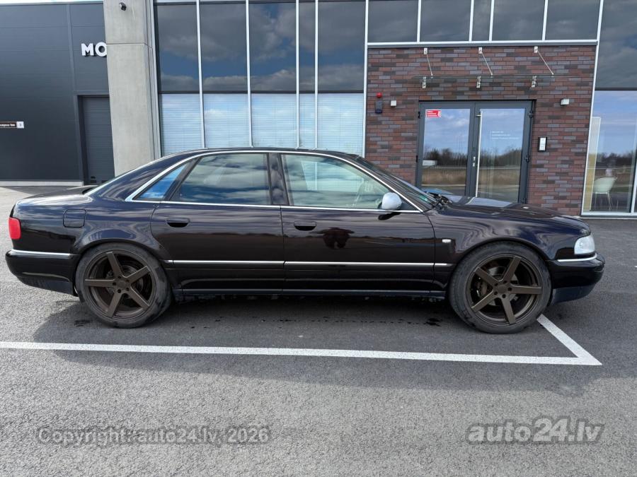 Black Audi A8 1999 in Tallinn, with an engine capacity of 4.20 L and mileage of 0 thousand km for 2200 €, photo 5 on AUTOMOTO.COM.LV
