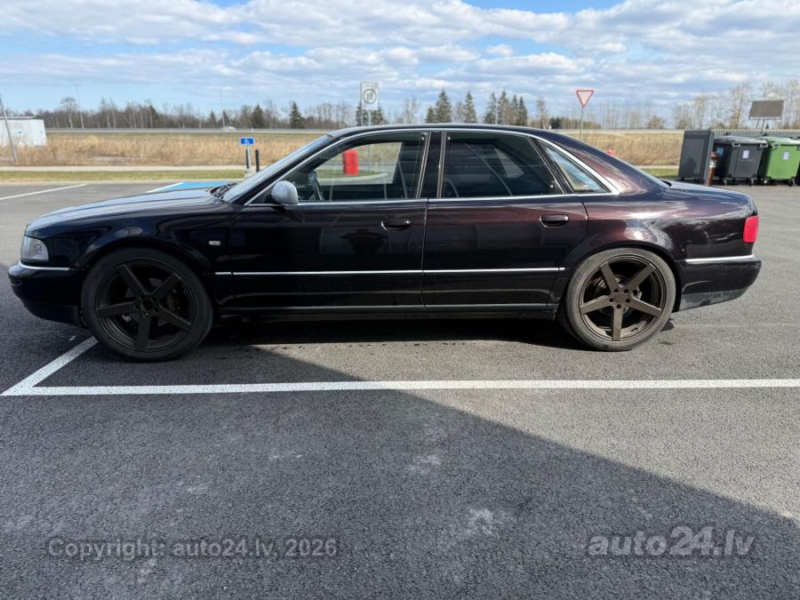 Black Audi A8 1999 in Tallinn, with an engine capacity of 4.20 L and mileage of 0 thousand km for 2200 €, photo 6 on AUTOMOTO.COM.LV