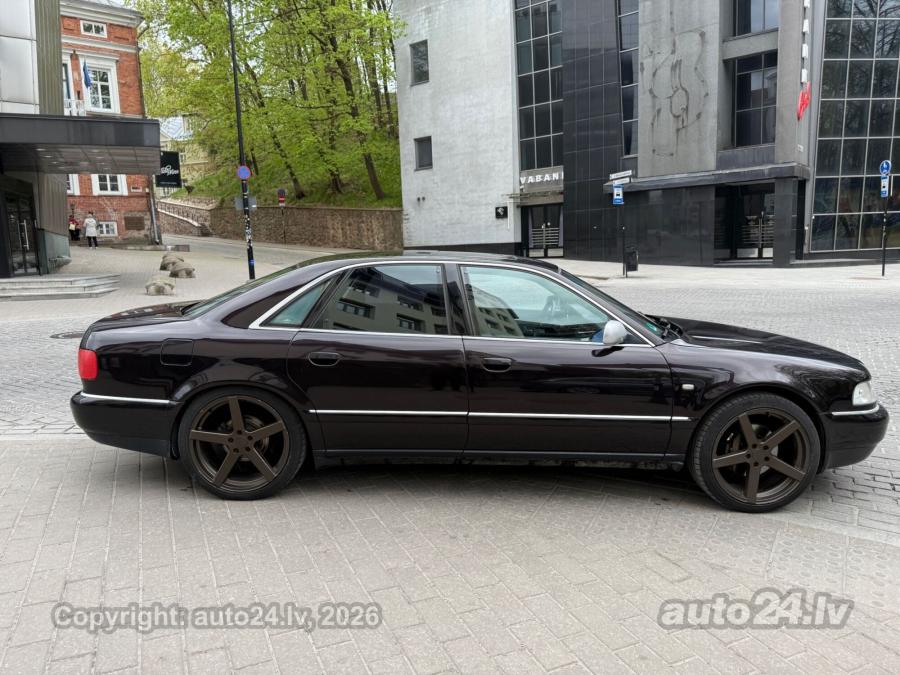 Melns Audi A8 1999 Tartu, ar dzinēja tilpumu 4.20 L un nobraukumu 384 tūkst. km par 4999 €, foto 6 vietnē AUTOMOTO.COM.LV